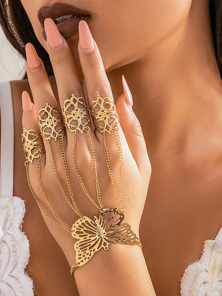 Scarlet Darkness Scarlet Darkness Witch Butterfly Finger Chain