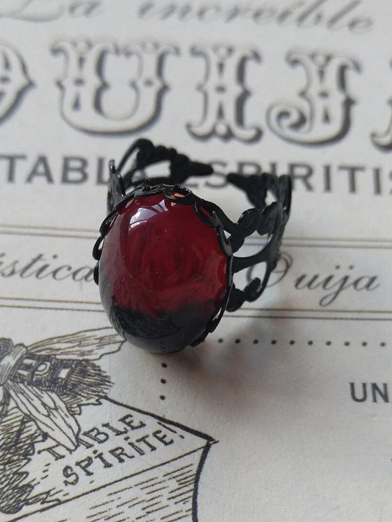 Scarlet Darkness Vintage Gothic Midnight Vampire Eye Ring
